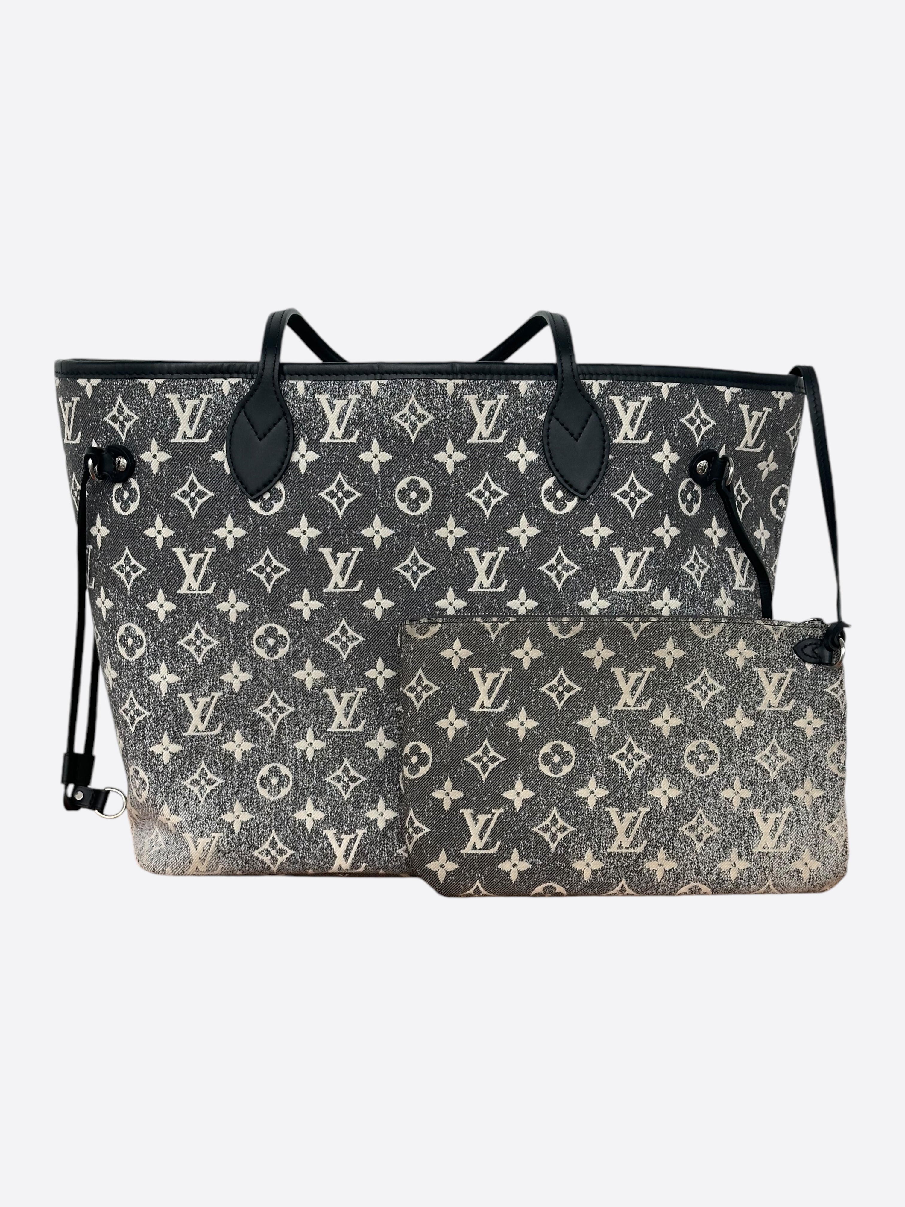 Louis Vuitton Grey & White Denim Monogram Neverfull MM – Savonches